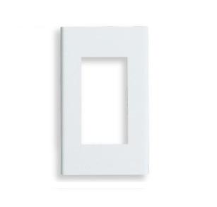 Mặt ổ cắm 3 thiết bị Panasonic WEV68030SW